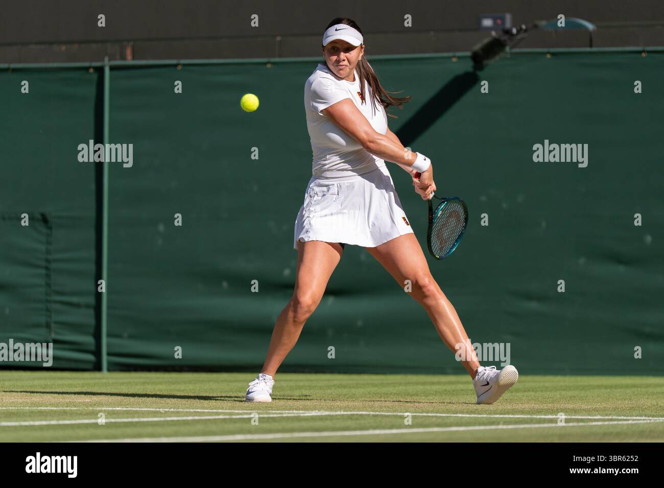 Amanda anisimova hi-res stock photography and images - Alamy