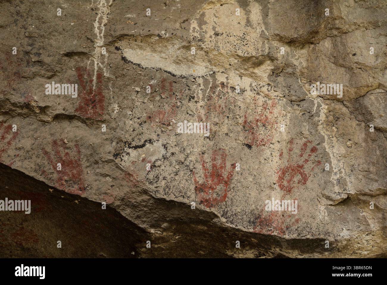 November 12, 2018, Xaaga, Oaxaca, Mexico: 5,000 year old pictograph ...