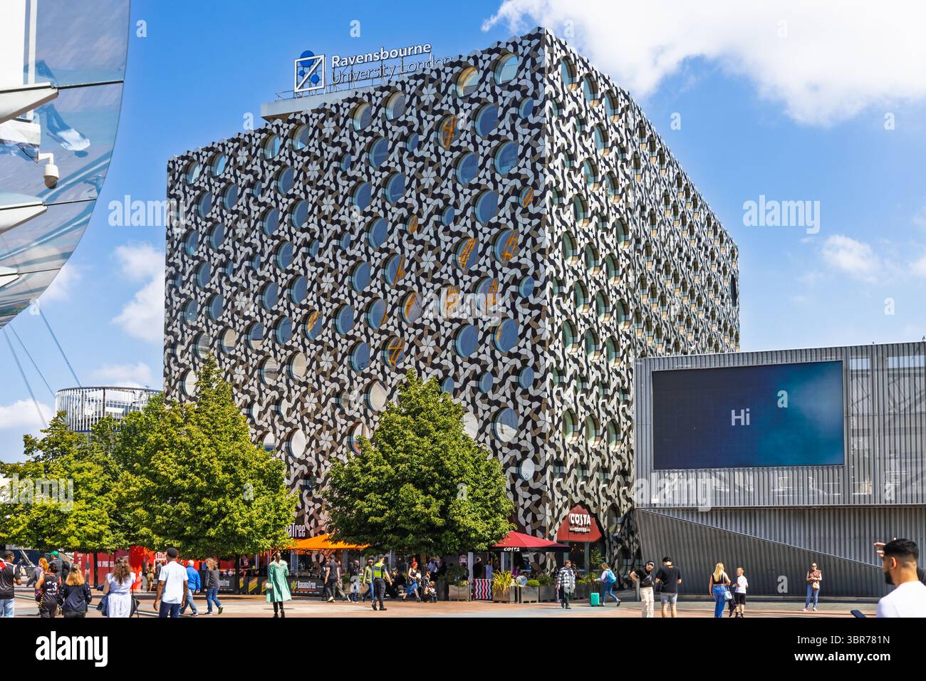 Innovative pixelated facade of Ravensbourne University beside The O2 ...