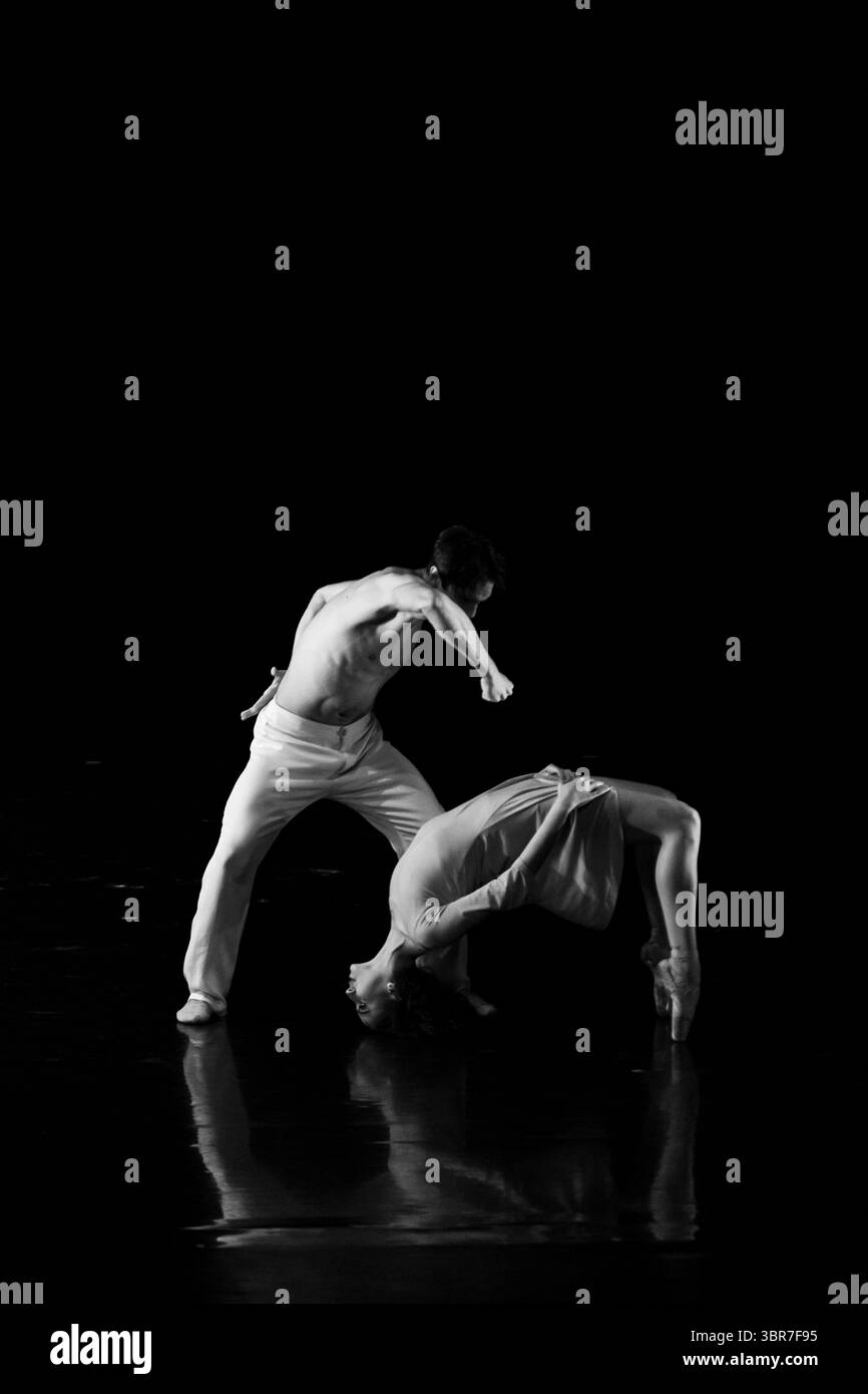Fight shadows hi-res stock photography and images - Alamy