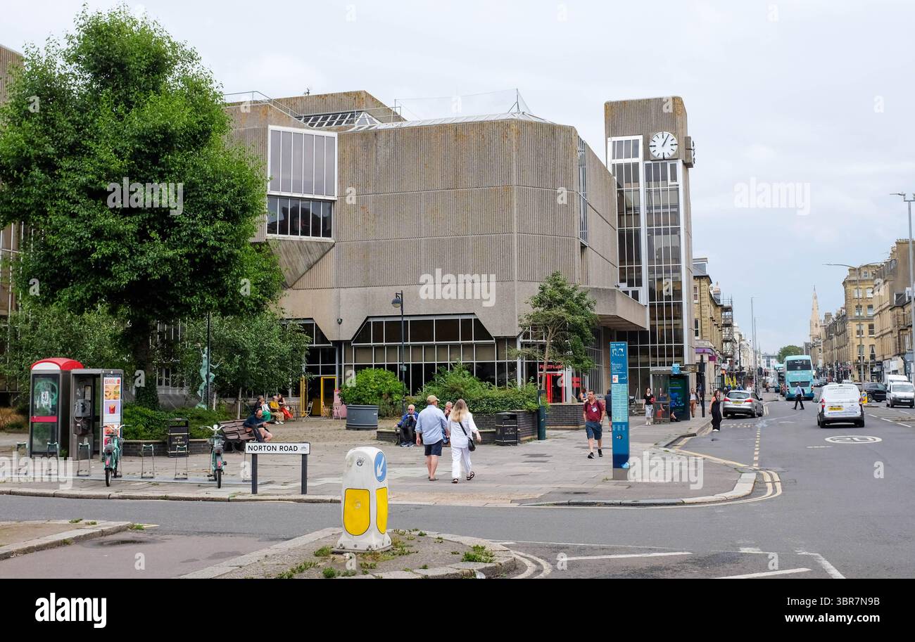 Hove Town Hall which is the local government offices for Brighton ...