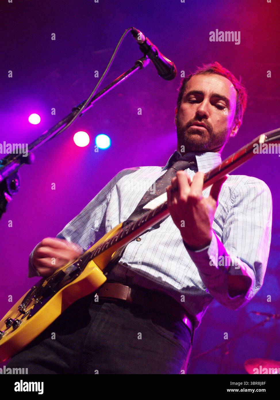 Shins band hi-res stock photography and images - Alamy