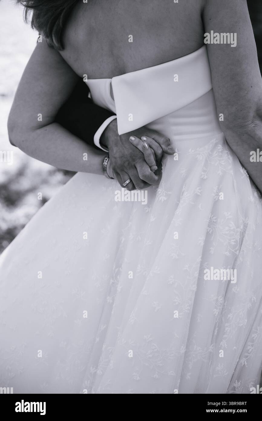 Back view female hands hi-res stock photography and images - Alamy