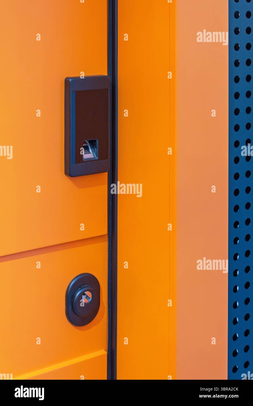 Fingerprint Access Door Biometric Control Entry System and Lock Backup ...