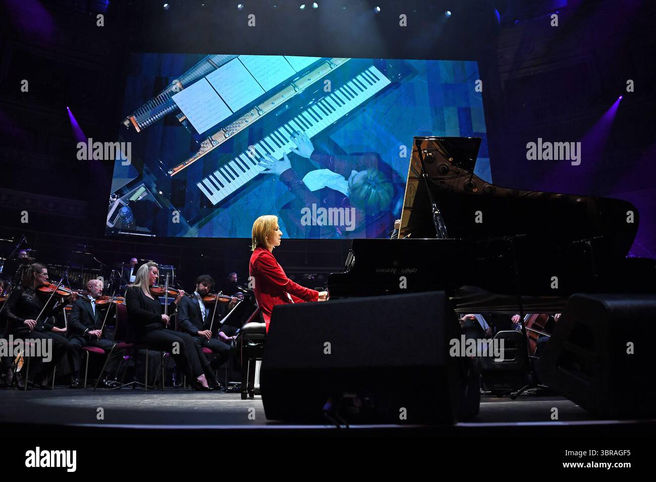 LONDON, ENGLAND - OCTOBER 13: Yoshiki (Yoshiki Hayashi) performing at ...