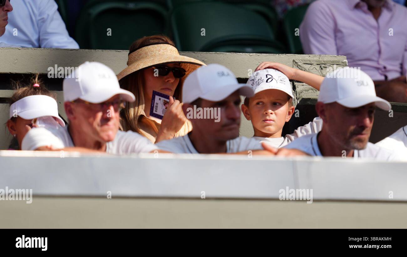 Novak Djokovic players box featuring his children Tara and Stefan ...