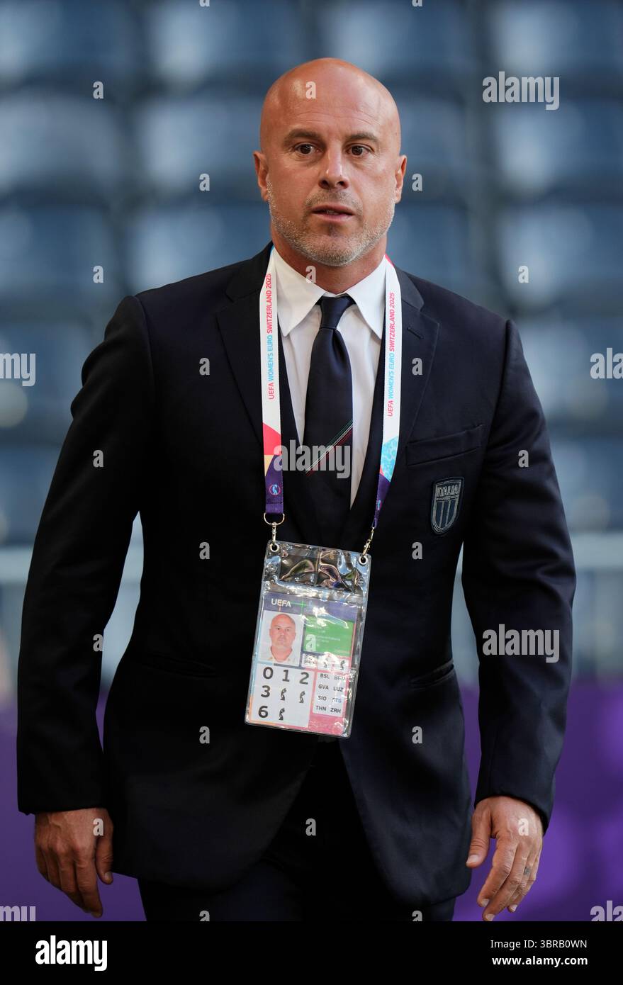 Italy manager Andrea Soncin arrives before during the UEFA Women's Euro ...