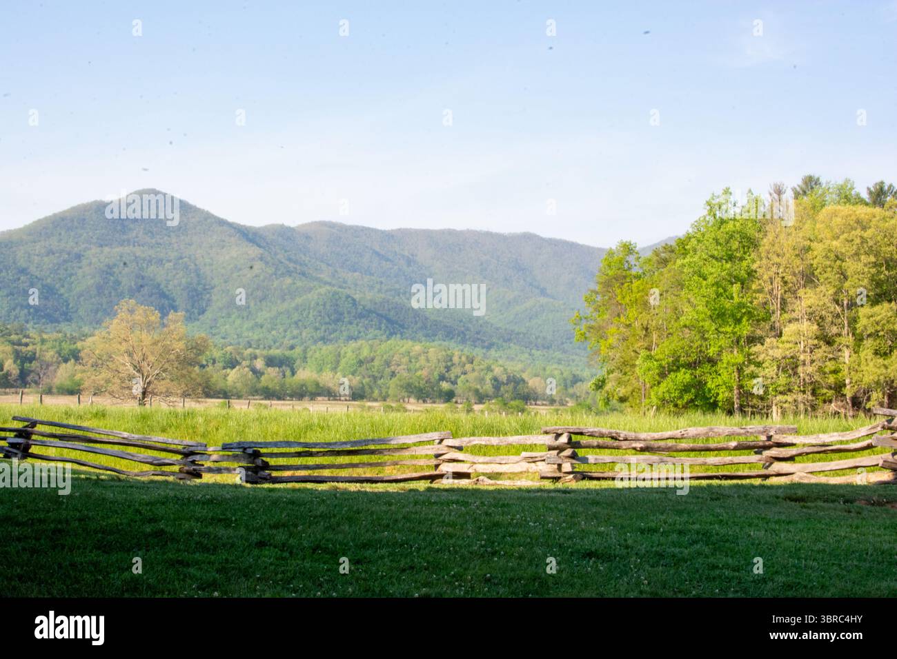 Dan Lawson Cabin and Barn, Cades Cove, Great Smoky Mountain National ...