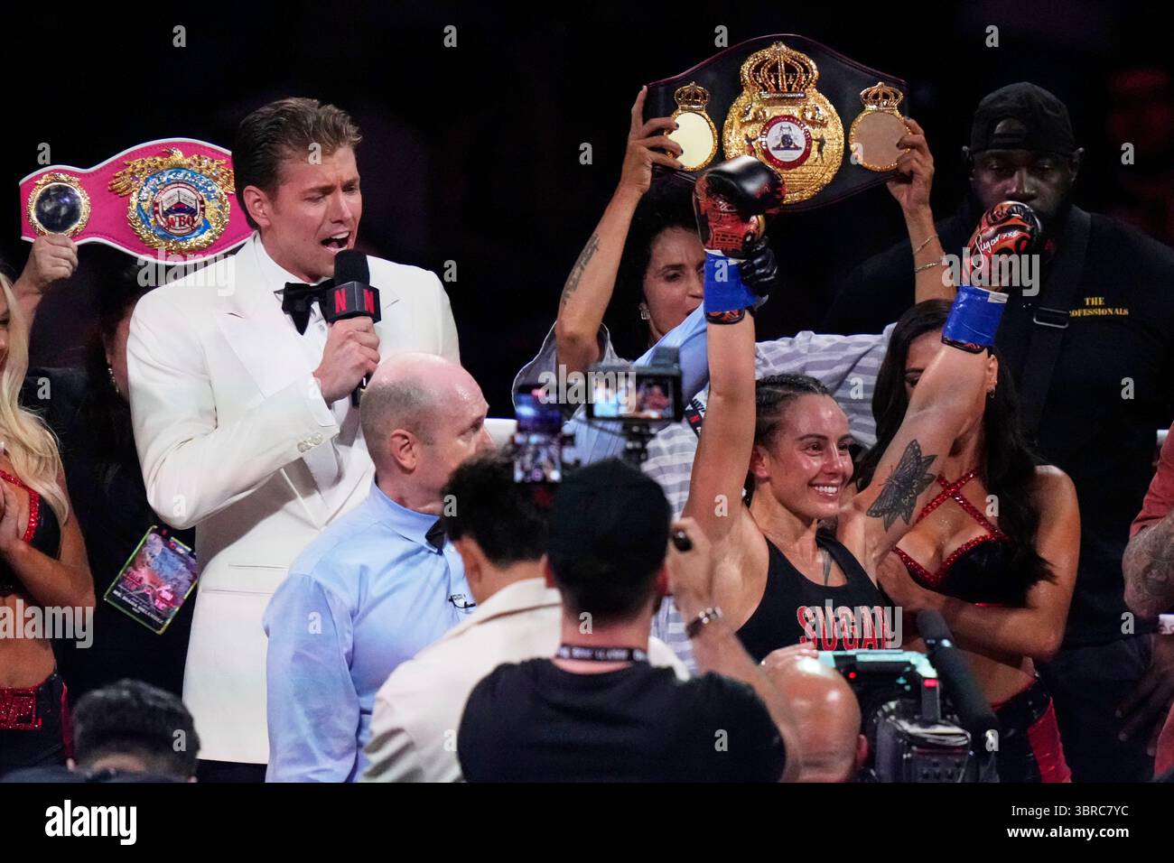 Australia's Cherneka Johnson celebrates after a bantamweight boxing ...