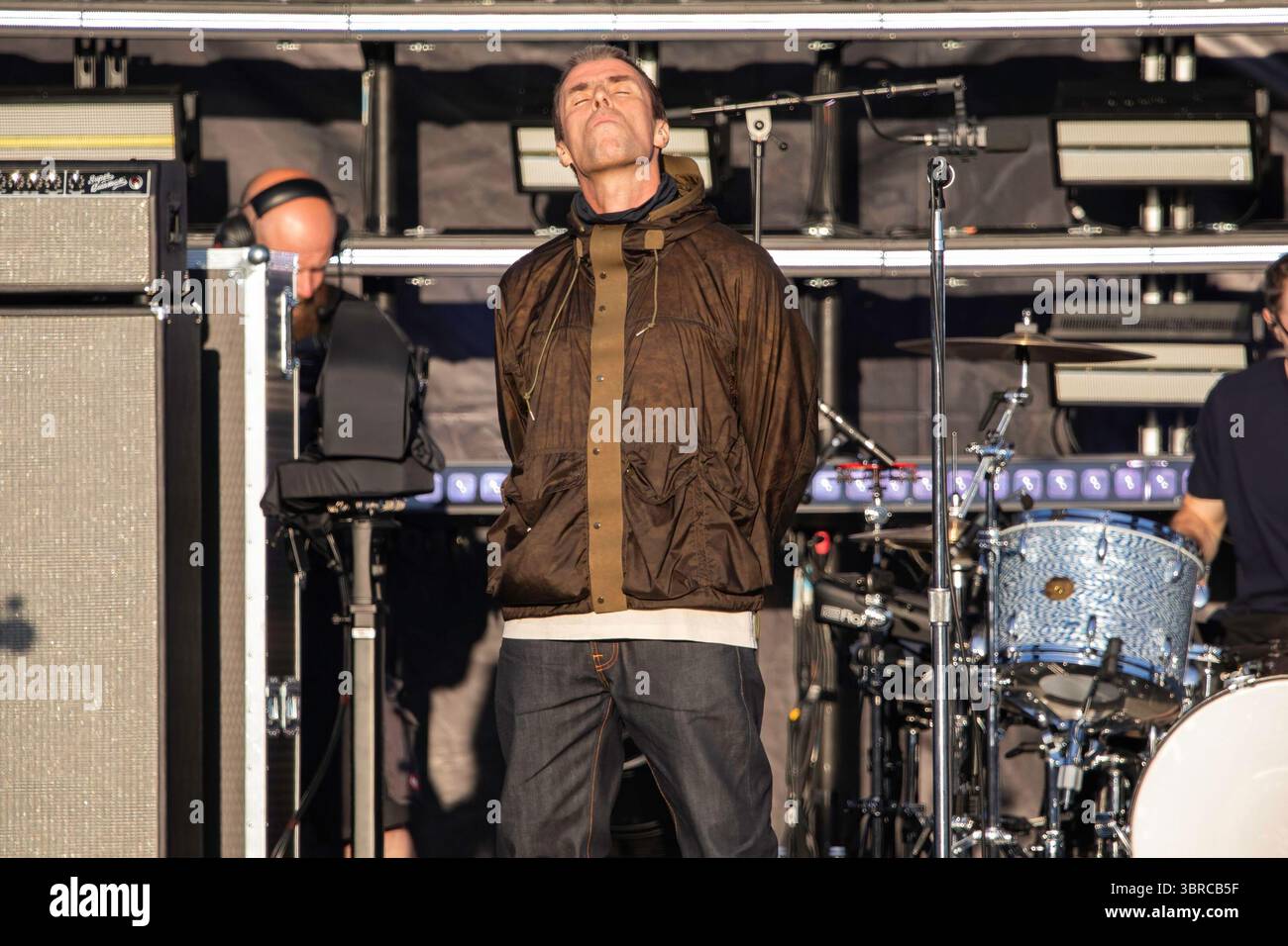 Oasis 25 heaton park hi-res stock photography and images - Alamy