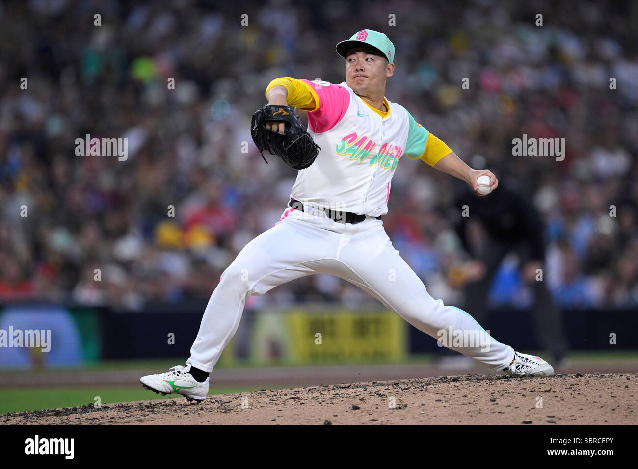 San Diego Padres relief pitcher Yuki Matsui works against a ...