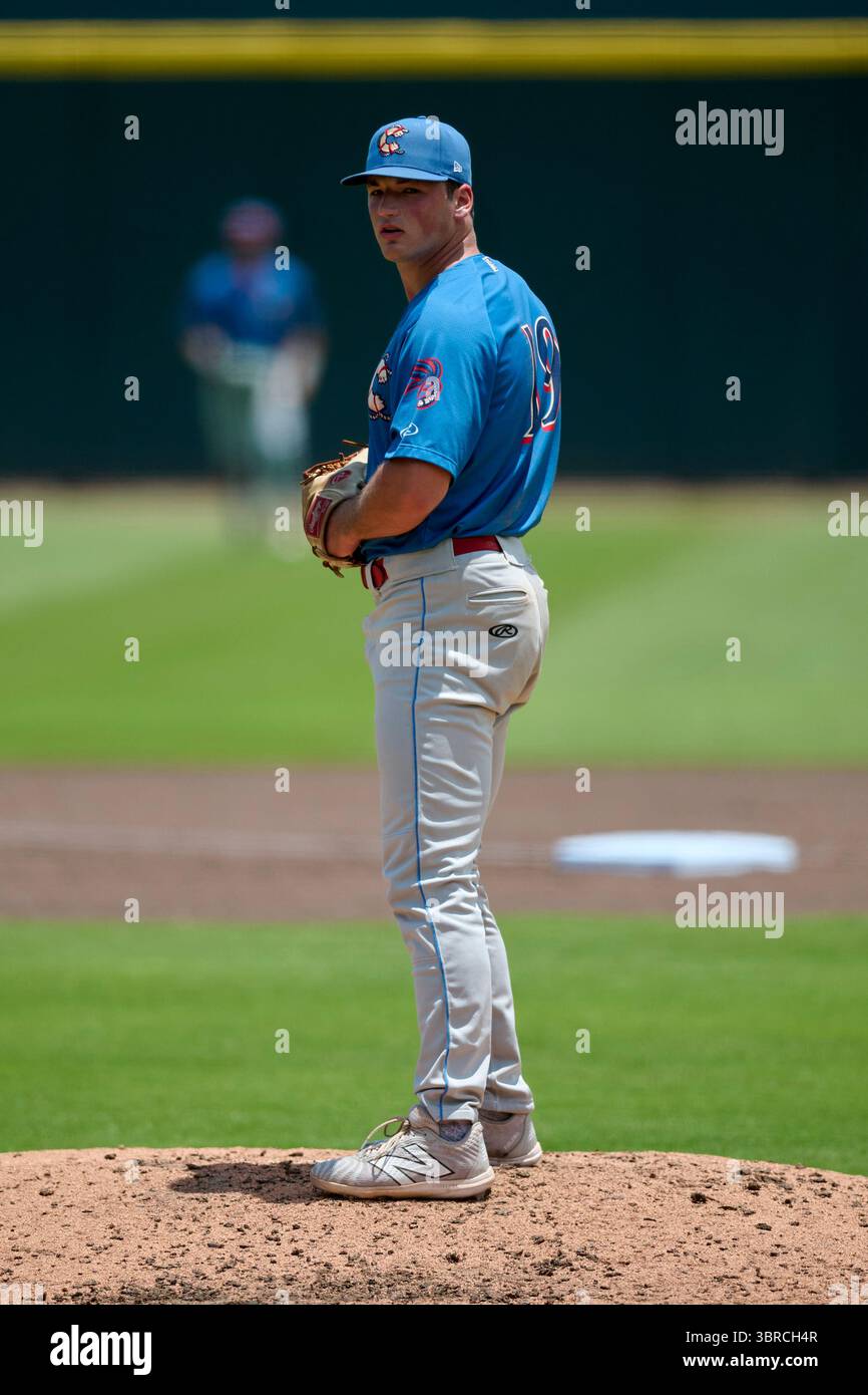 Clearwater Threshers pitcher Eli Trop (19) during an MiLB Florida State ...