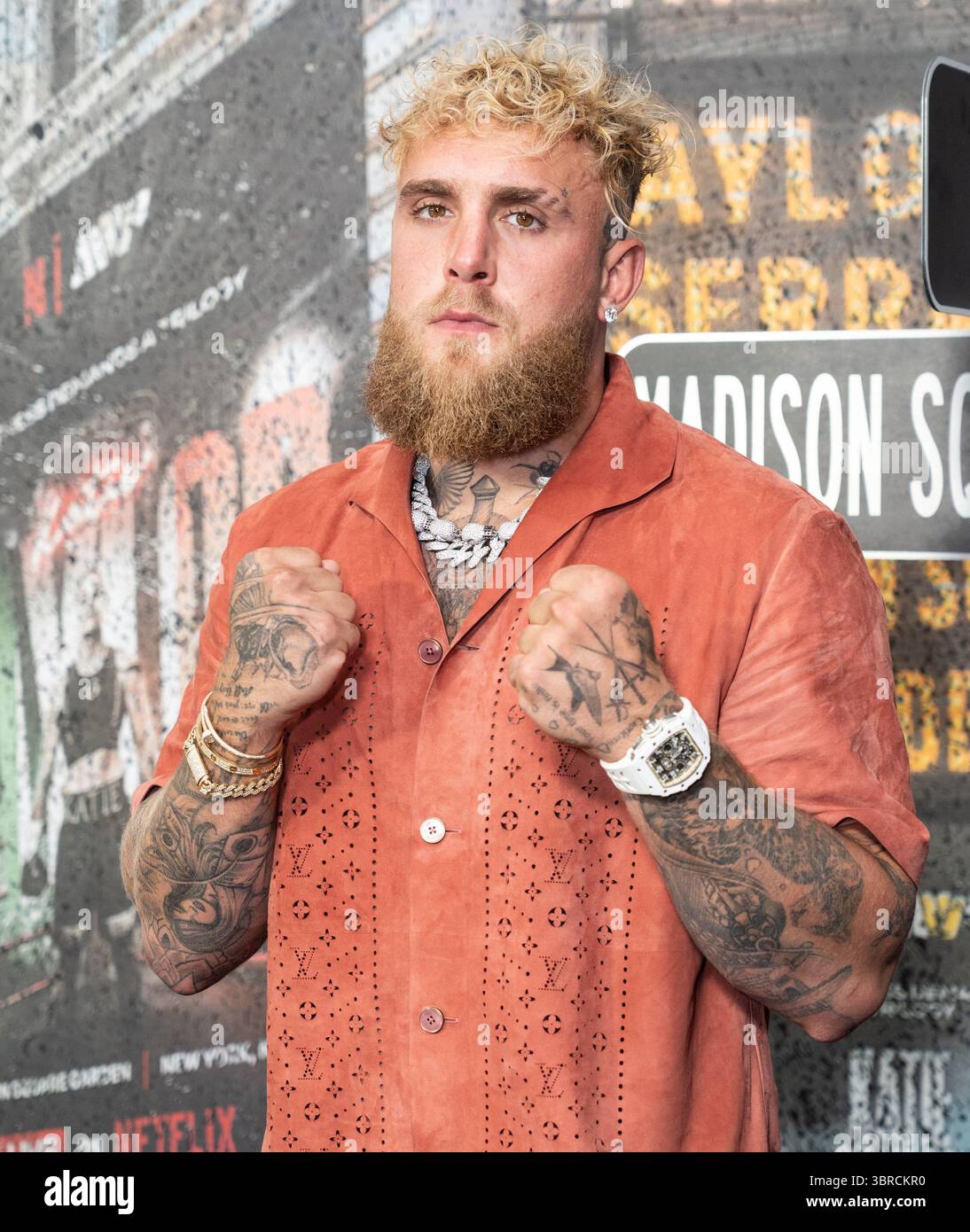 Jake paul boxing 2025 hi-res stock photography and images - Alamy