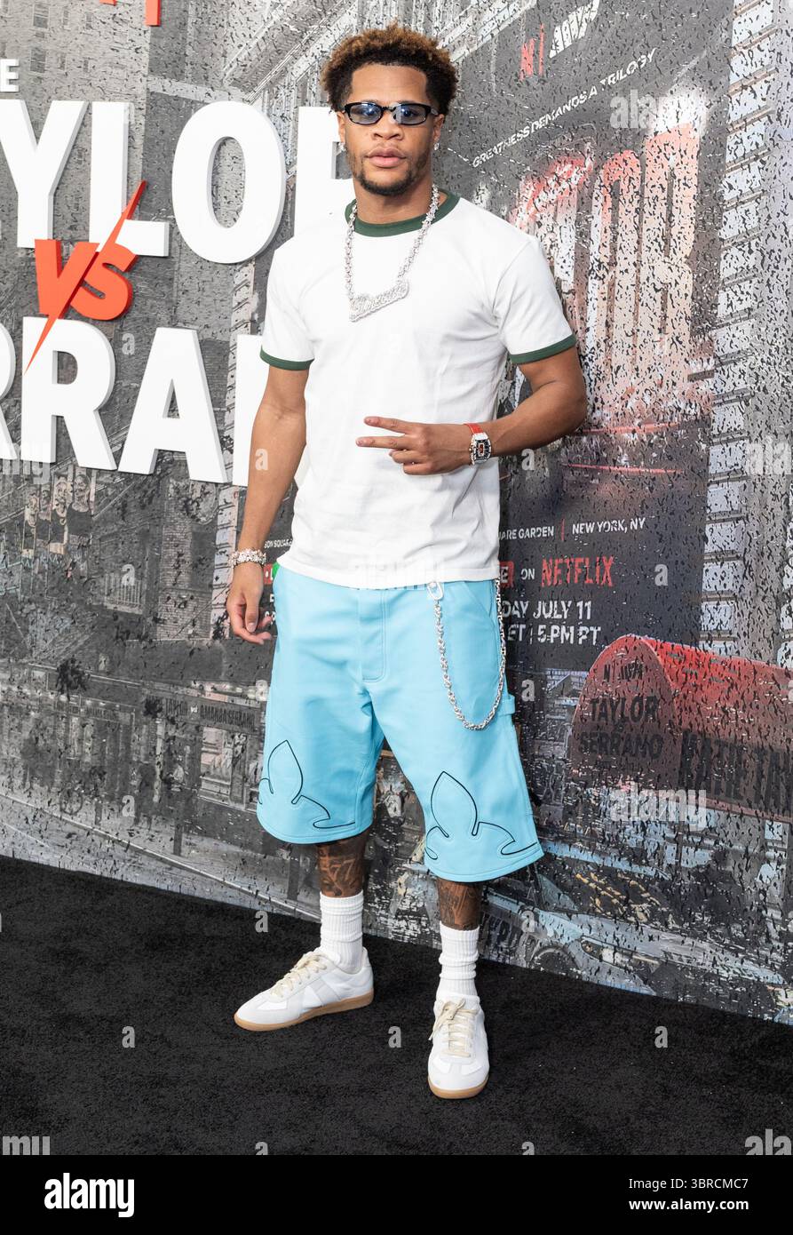 Devin haney 2025 hi-res stock photography and images - Alamy