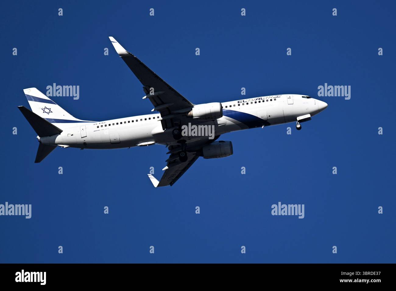 View of a EL AL Airlines plane as it arrives at Marseille Provence ...