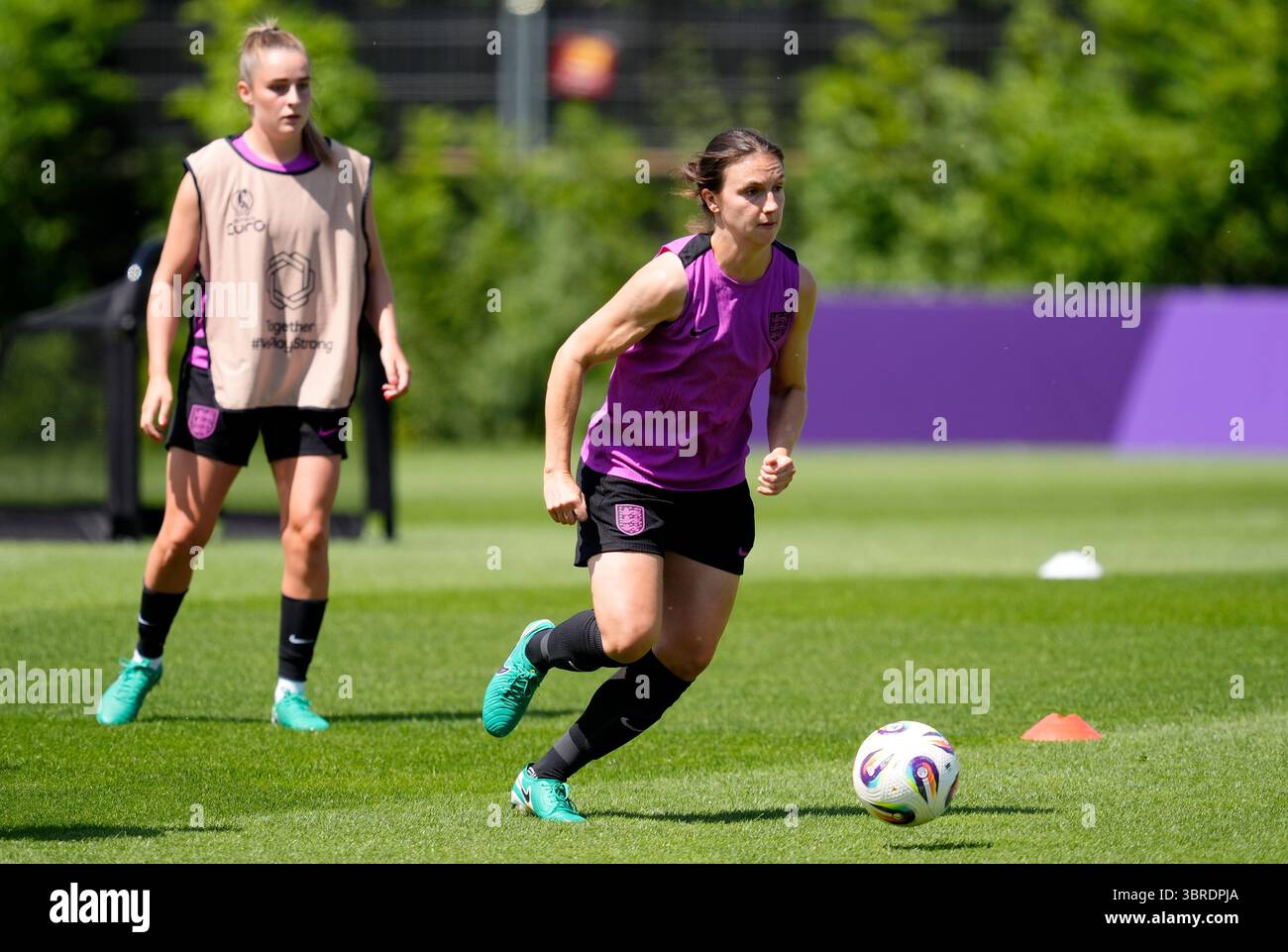 England's Lotte Wubben-Moy during a training session at the Sportanlage ...