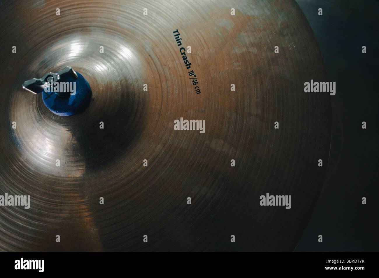 Crash cymbal details, measurements and markings on size and type Stock ...