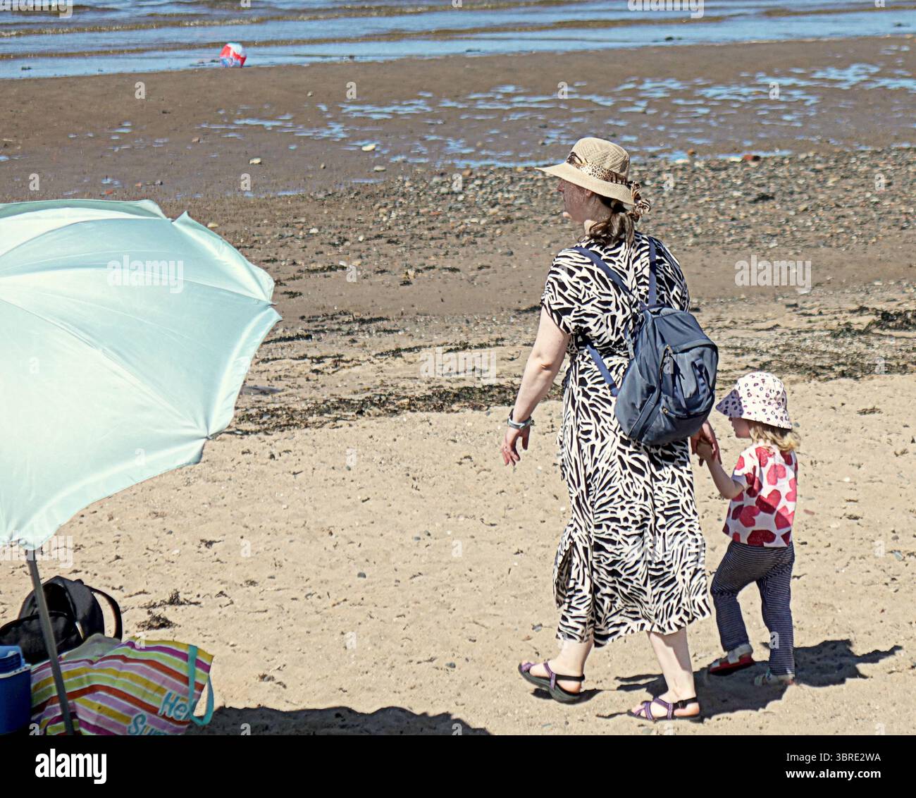 Prestwick, Ayr, Scotland, UK. 12th July, 2025. UK Weather: Scorching ...