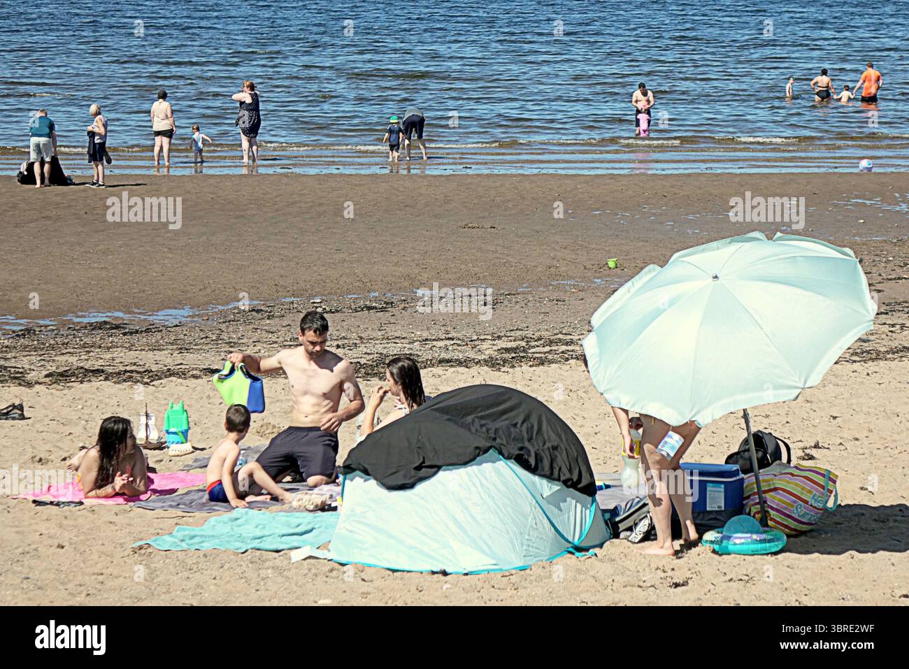 Prestwick, Ayr, Scotland, UK. 12th July, 2025. UK Weather: Scorching ...