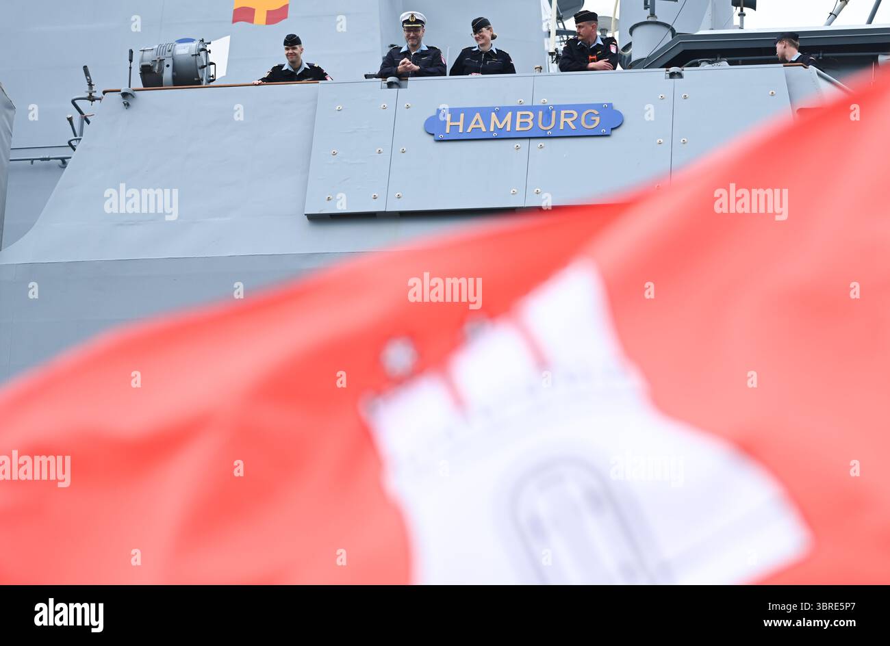 Wilhelmshaven, Germany. 12th July, 2025. The command level with frigate ...