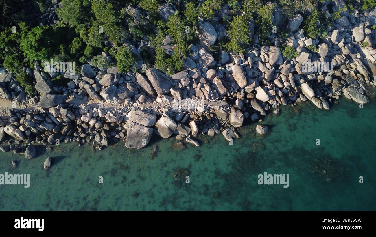 magnetic island beach coastline Stock Photo - Alamy
