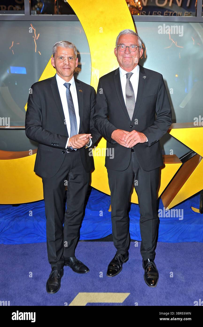 Jubiläumsgala: Europa-Park feiert 50 Jahre. Patrick Rapp und Thomas ...