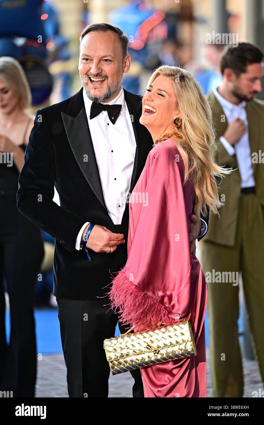 Jubiläumsgala: Europa-Park feiert 50 Jahre. Felix Moese und Jennifer ...