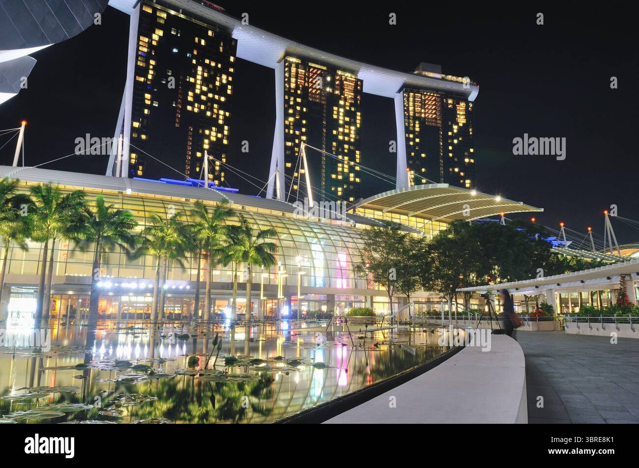 Singapore's Iconic Marina Bay Sands at Night Stock Photo - Alamy