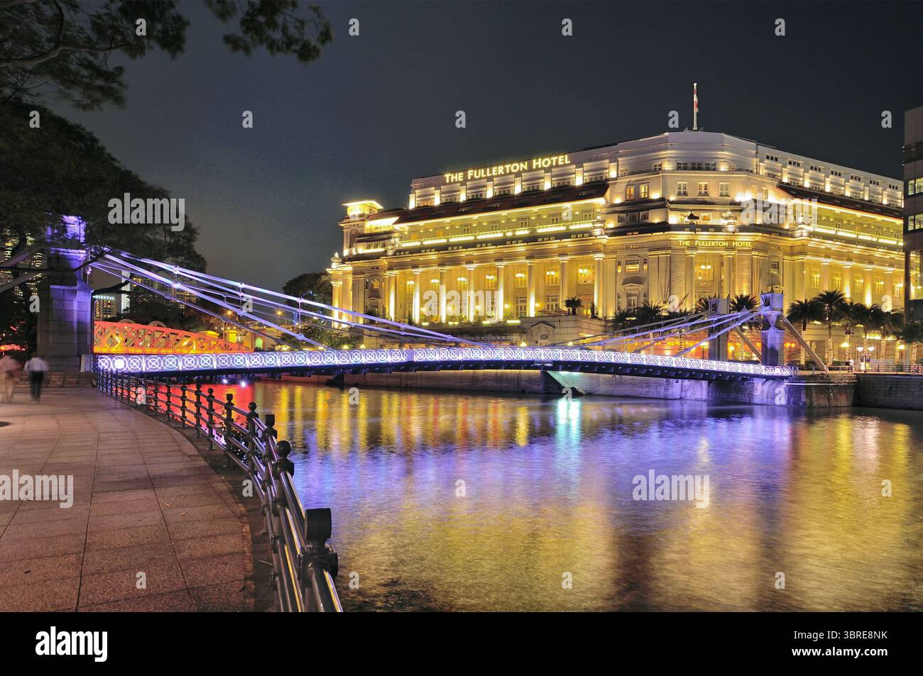 A long exposure photo of the historic Fullerton Hotel and Cavenagh ...