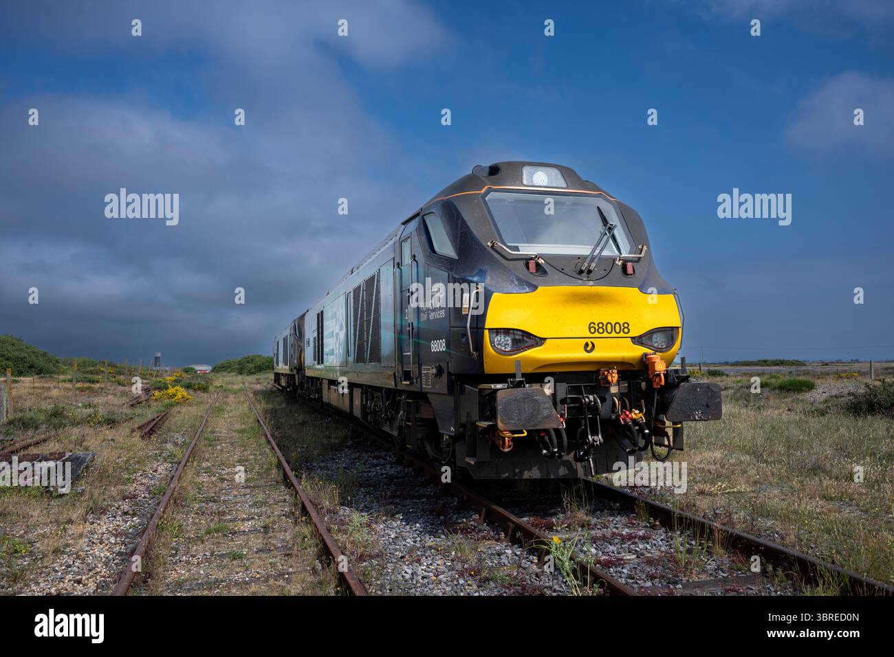 Class 68 diesel electric locomotive hi-res stock photography and images - Alamy