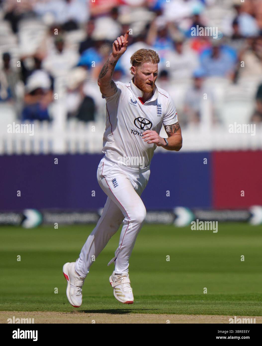 England's Ben Stokes celebrates taking the wicket of India's Nitish ...