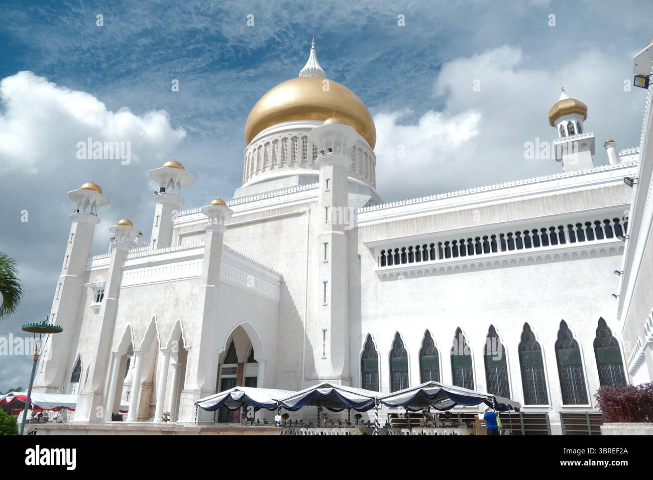 Discover the hidden gem of Southeast Asia – Brunei From golden domes to ...
