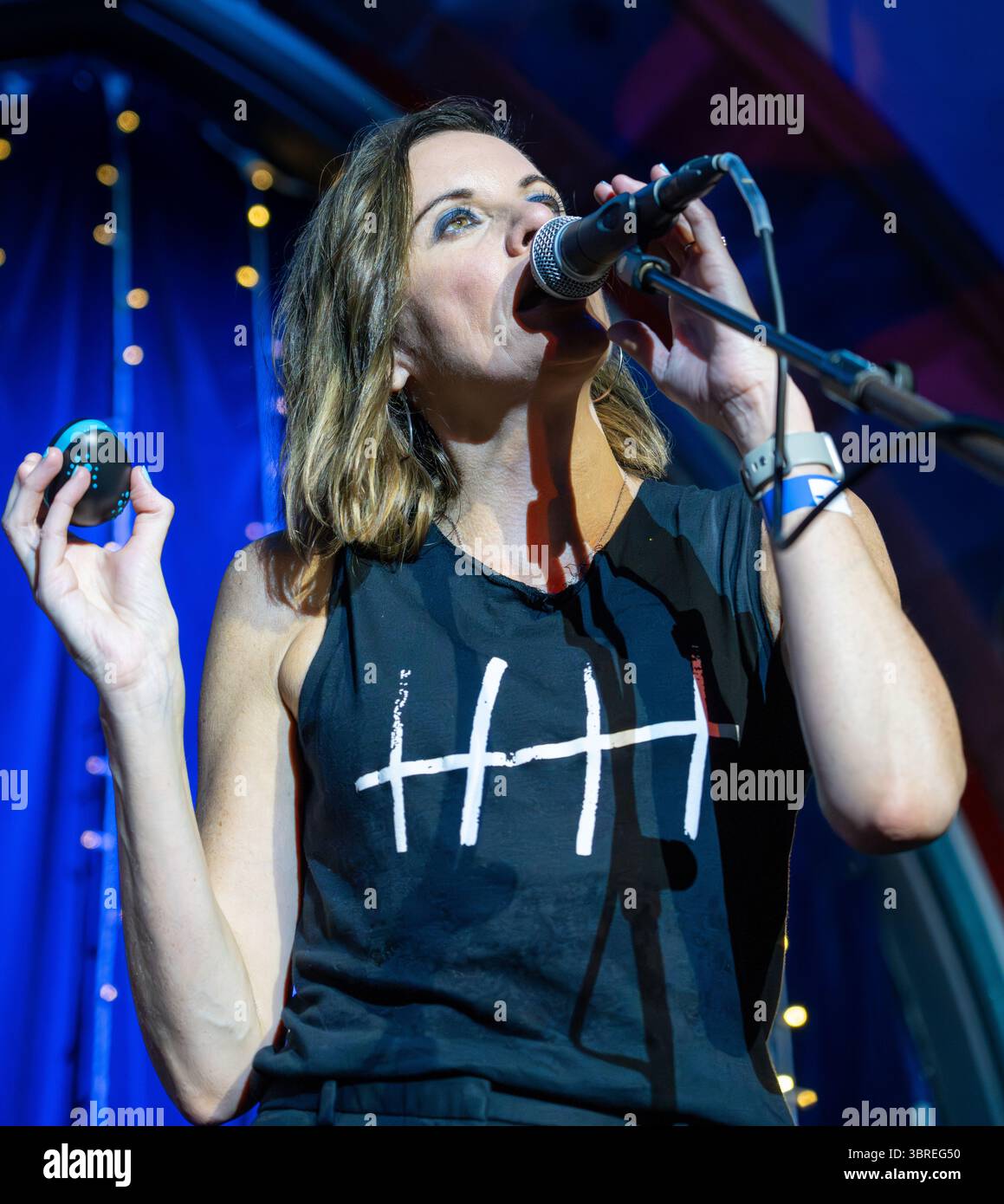 Glasgow, Scotland, UK. 11th July 2025. Goodbye Mr Mackenzie putting on ...
