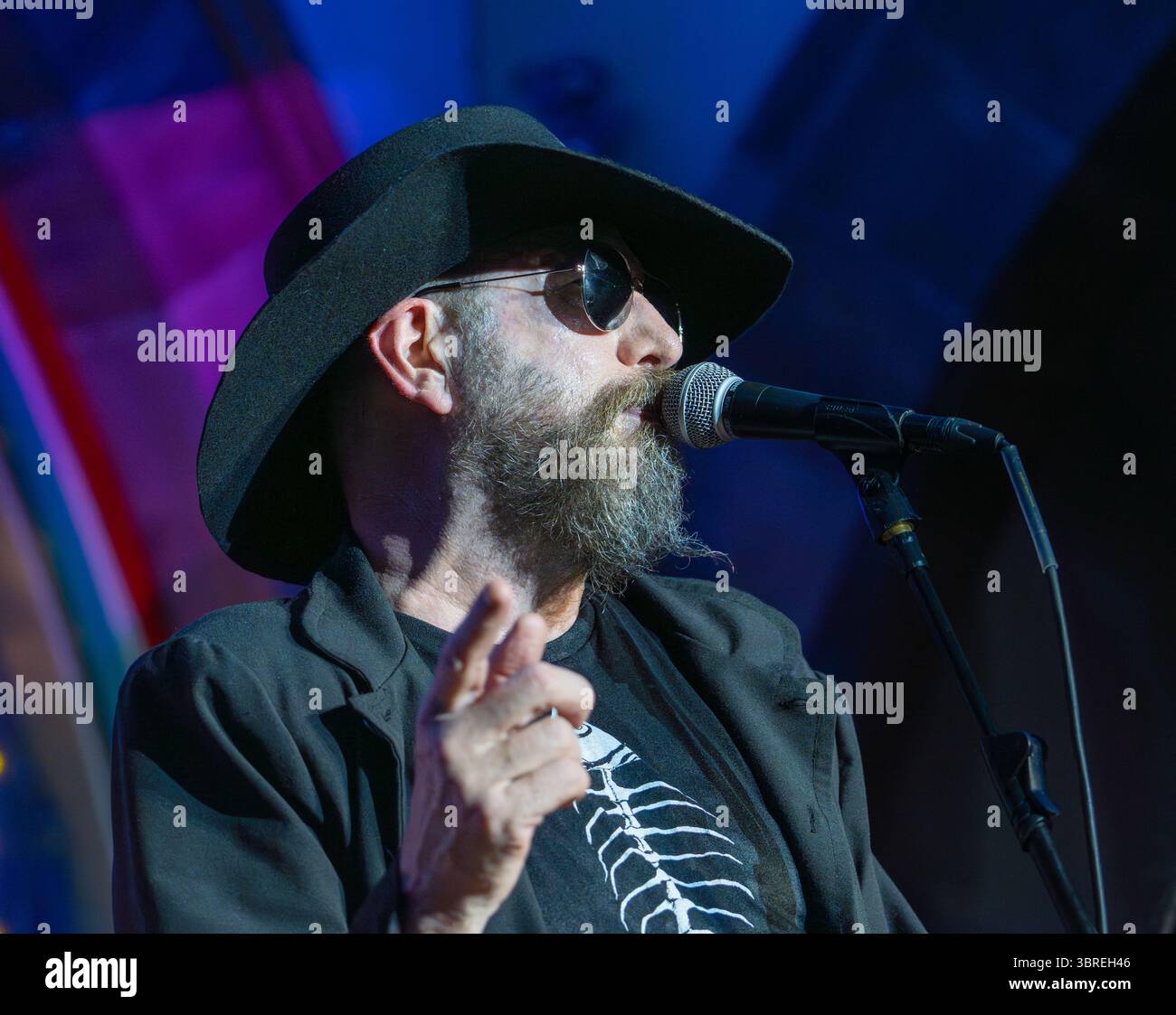 Glasgow, Scotland, UK. 11th July 2025. Goodbye Mr Mackenzie putting on ...