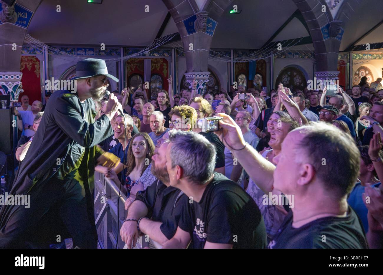 Glasgow, Scotland, UK. 11th July 2025. Goodbye Mr Mackenzie putting on ...