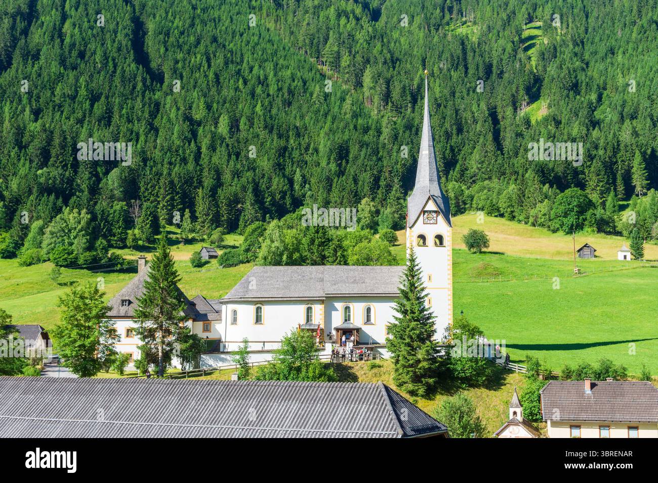 Muhr: church and village Muhr, river Mur valley in Lungau, Salzburg ...