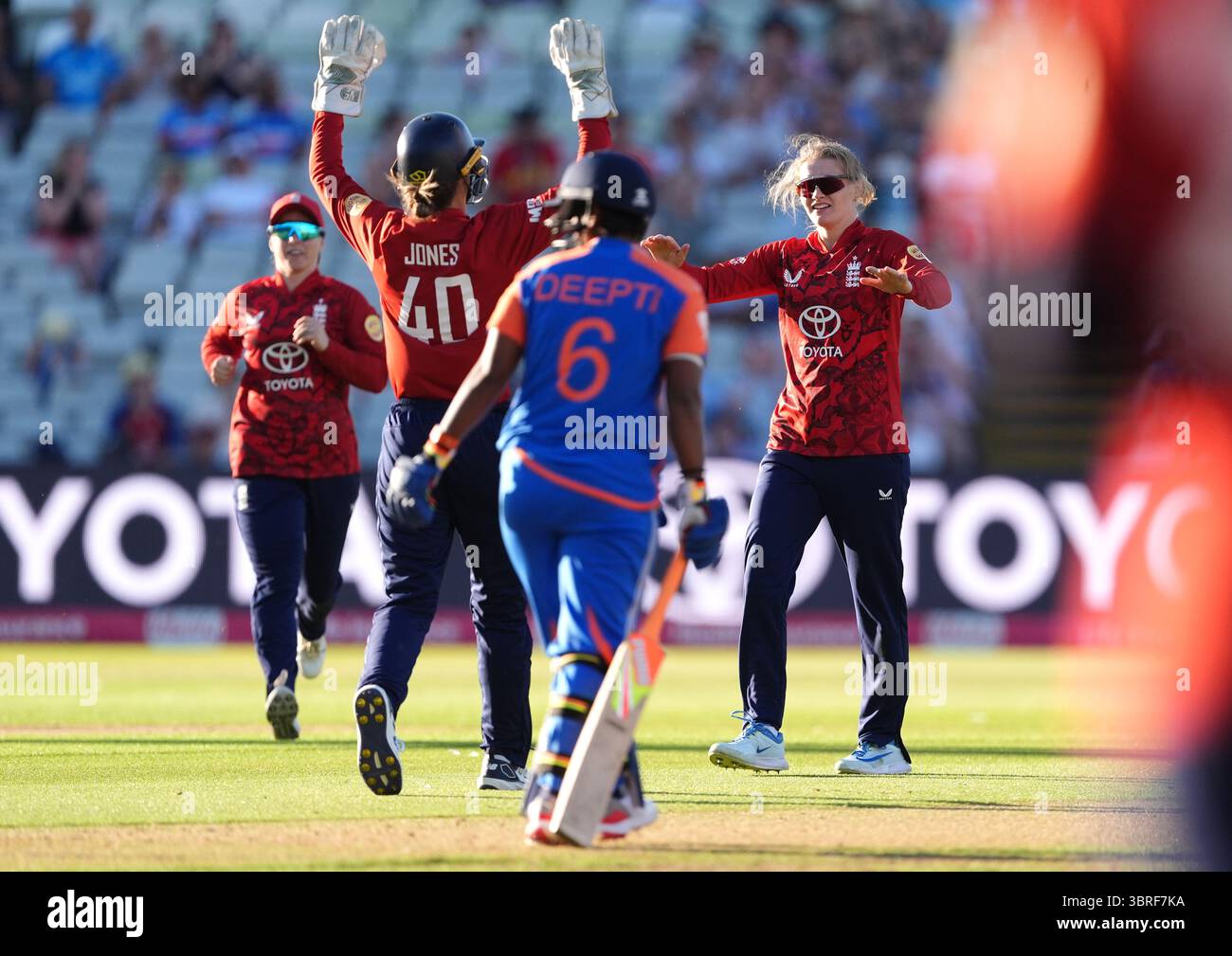 Deepti sharma t20 hi-res stock photography and images - Alamy