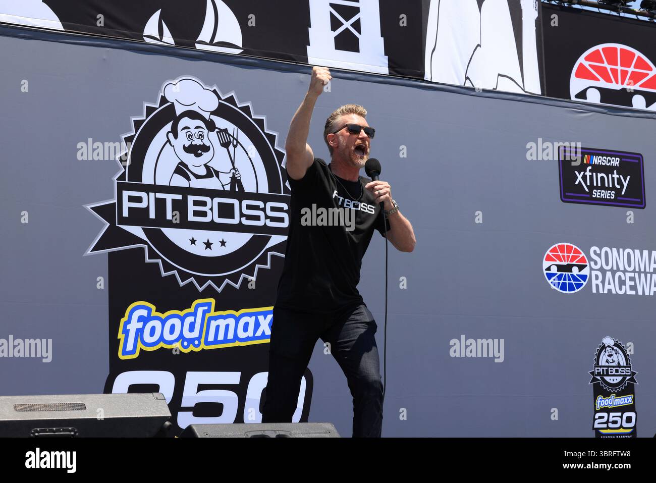 SONOMA, CA - JULY 12: Marty Smith, ESPN Reporter/Host, gives the ...