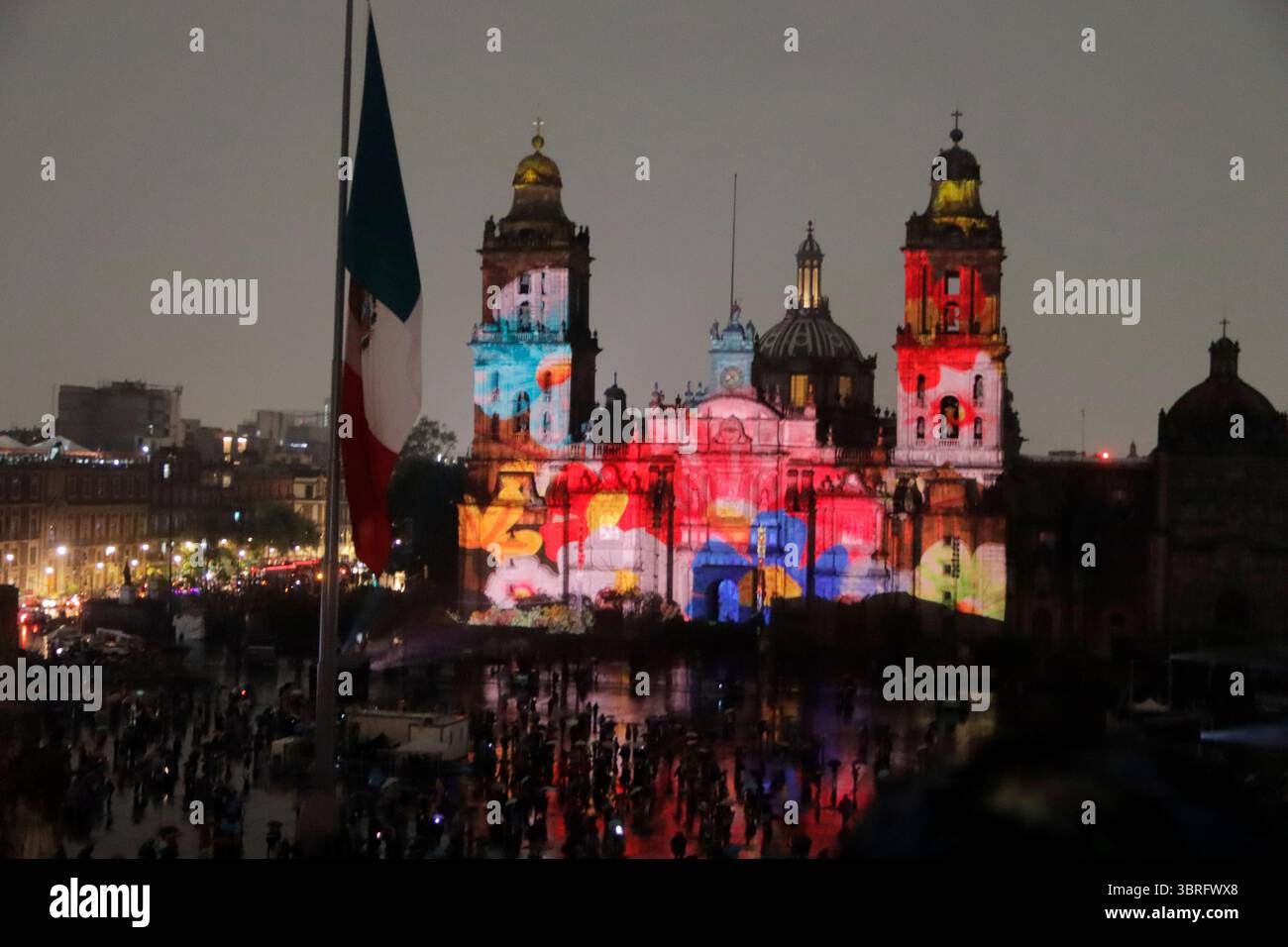 Mexico City, Mexico. 11th July, 2025. Inauguration of the Light show to ...