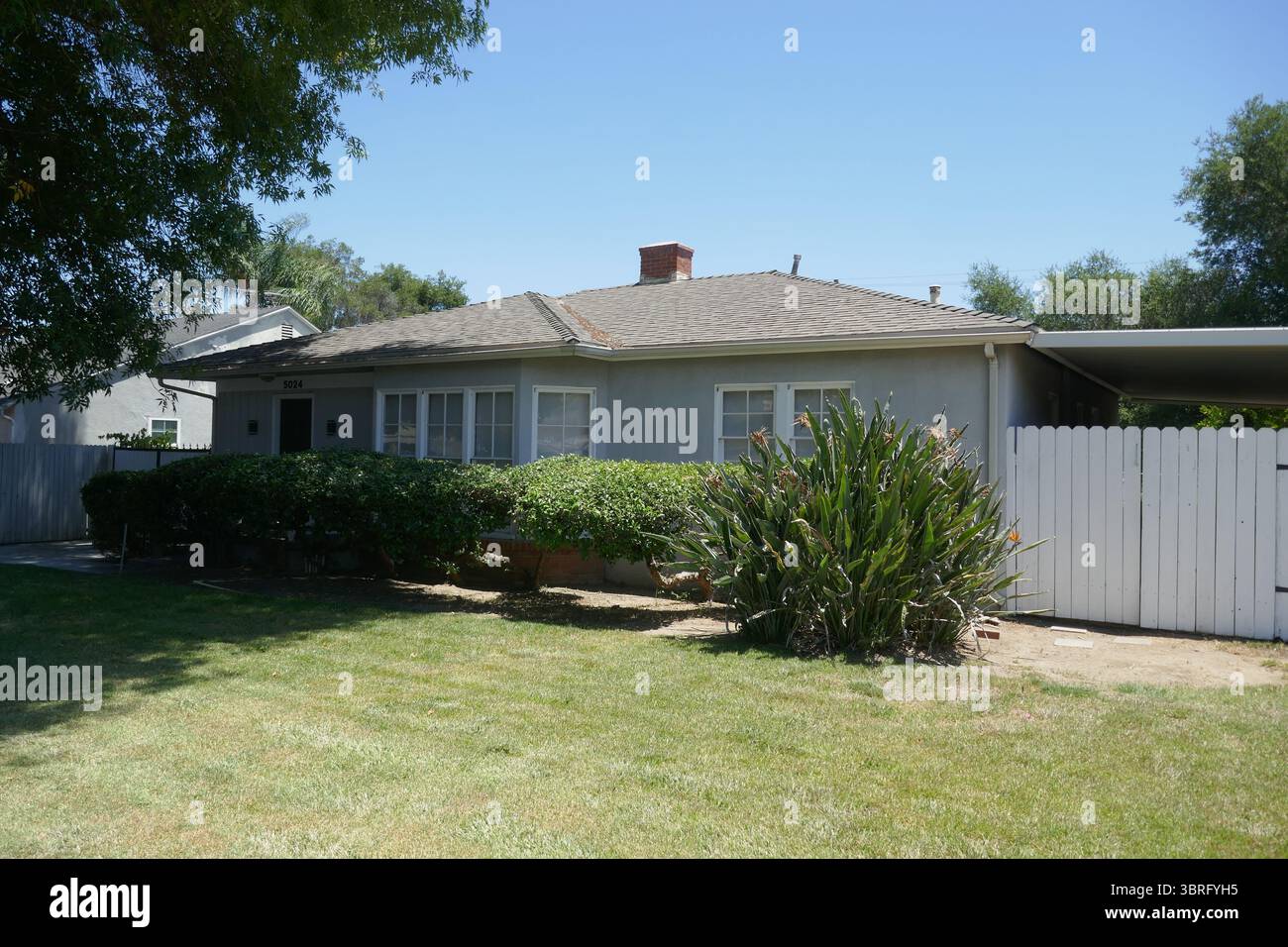 Encino, California, USA 11th July 2025 Actor Jonathan Hale Former Home ...