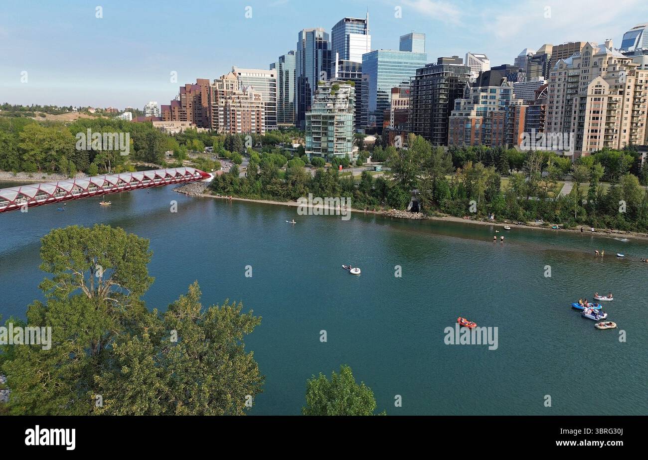 Recreation on bow river calgary hi-res stock photography and images - Alamy