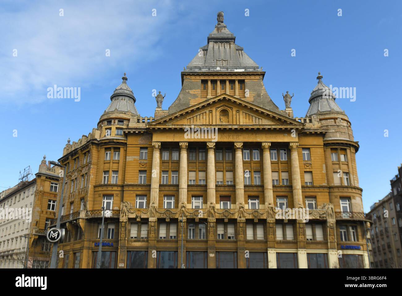 Budapest: Deak Ferenc Square and Anker Palace, Hungary Stock Photo - Alamy
