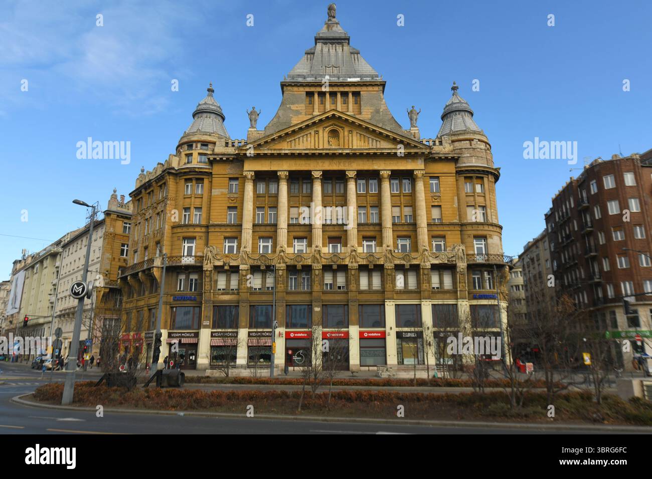 Budapest: Deak Ferenc Square and Anker Palace, Hungary Stock Photo - Alamy