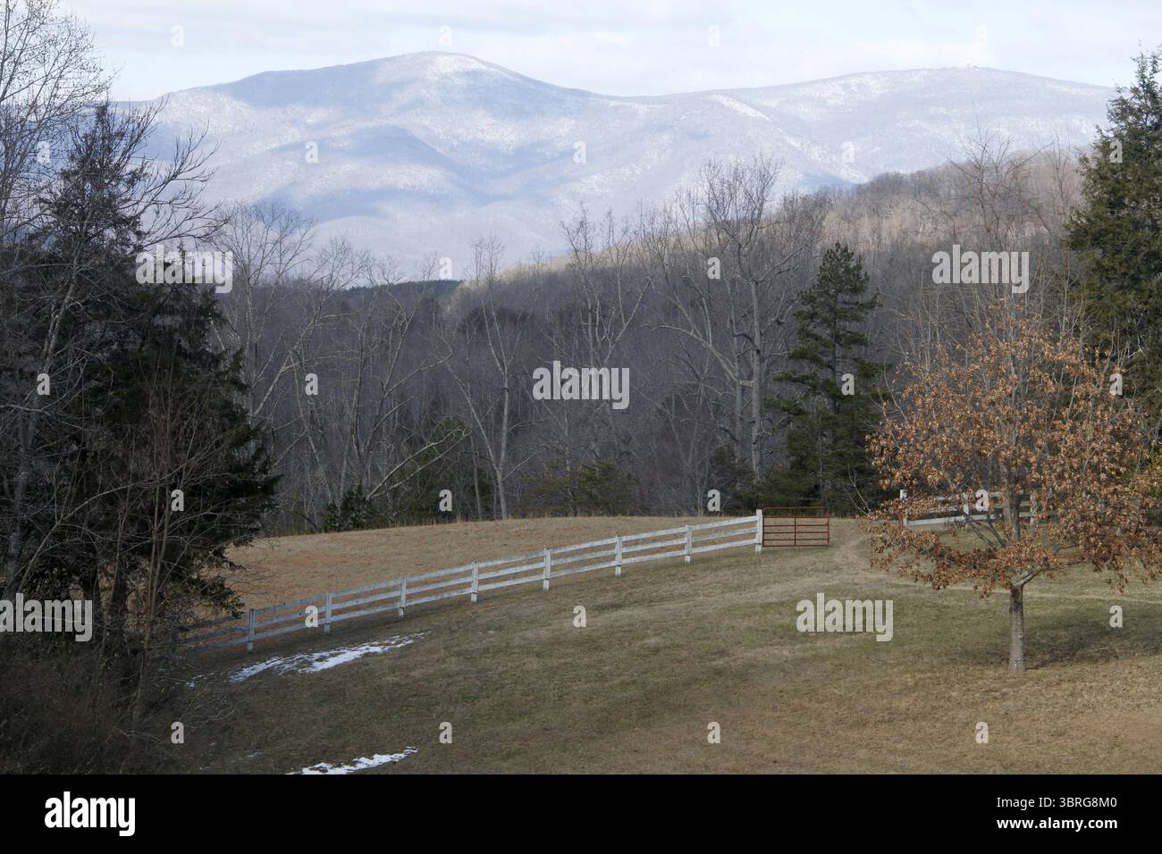 Virginia countryside in winter hi-res stock photography and images - Alamy