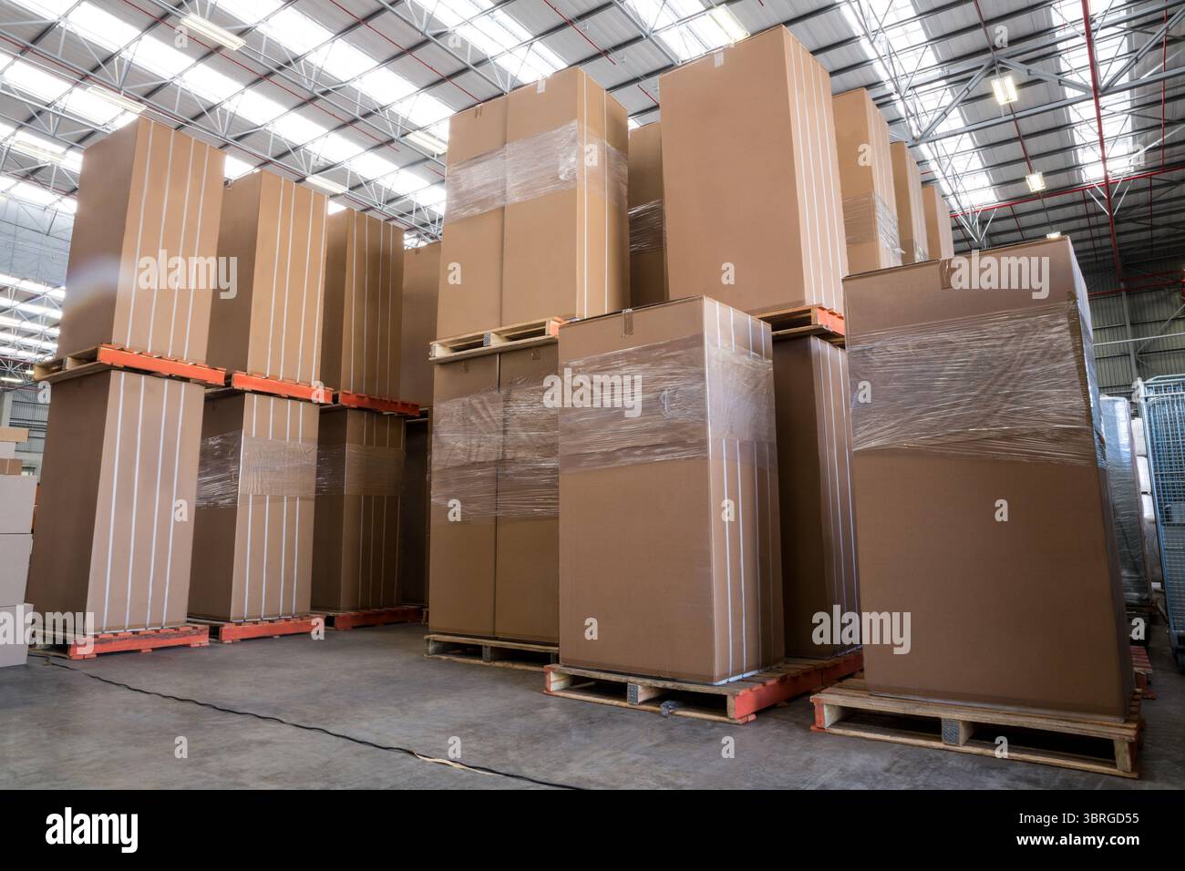 Arranged box hi-res stock photography and images - Alamy
