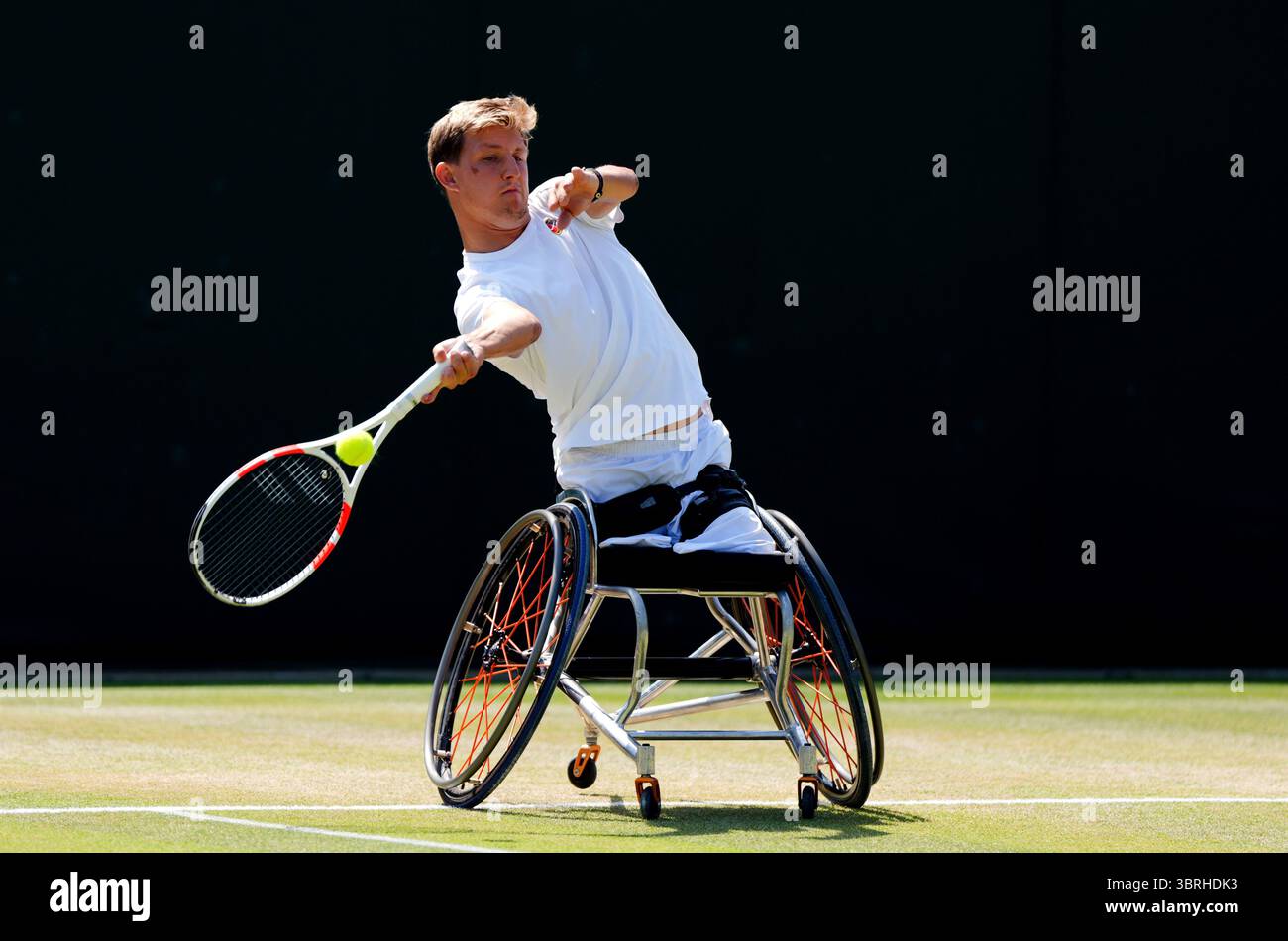 Niels Vink during his Quad Wheelchair Singles Final against Sam ...