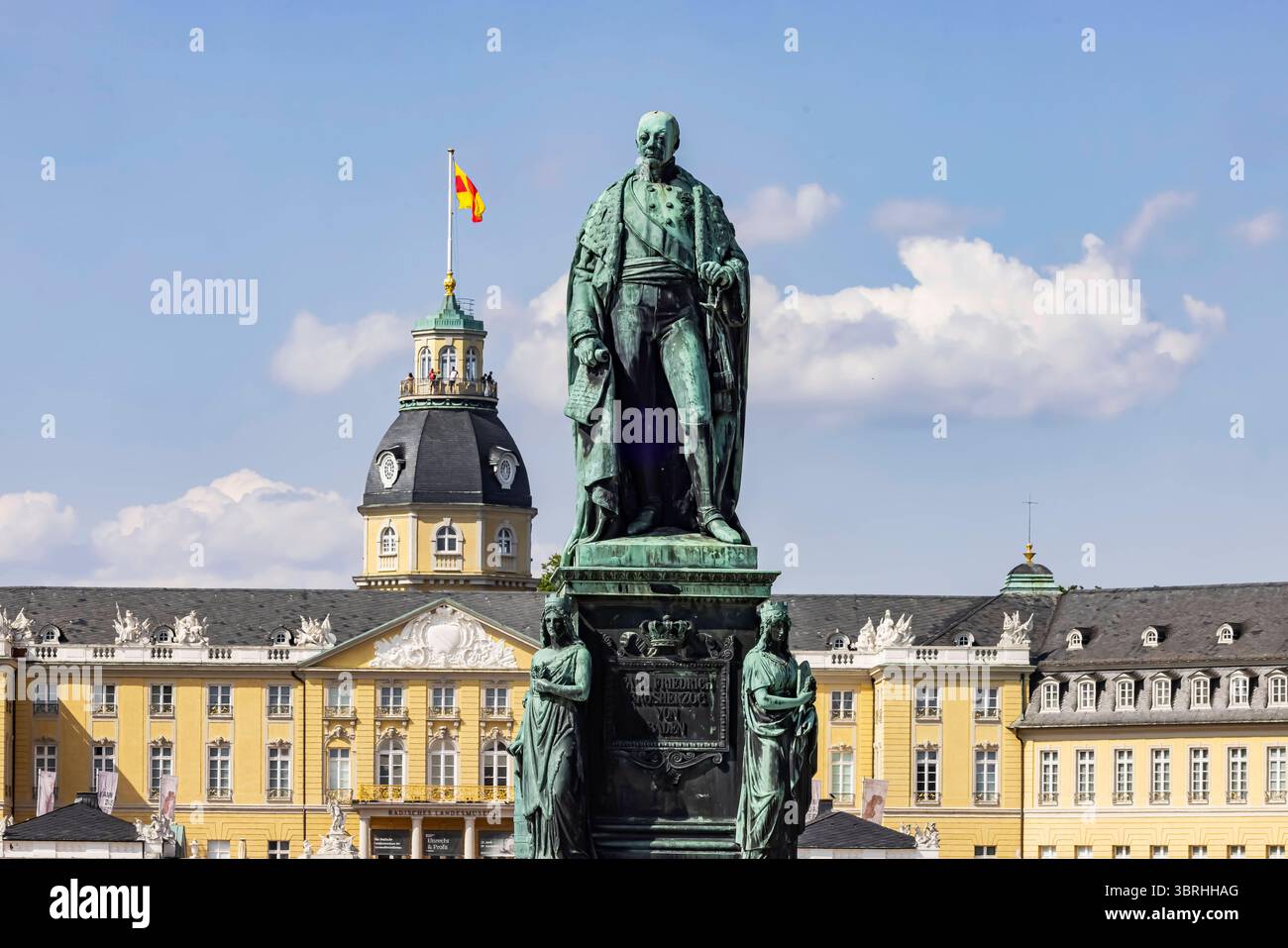 Großherzog-Karl-Friedrich-Denkmal. Schloss Karlsruhe, ehemalige ...