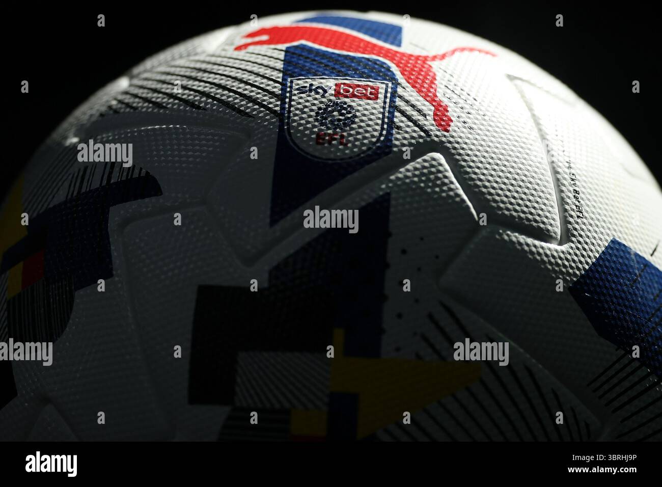Official Match Ball of the EFL Championship, The PUMA Orbita 1 Football ...
