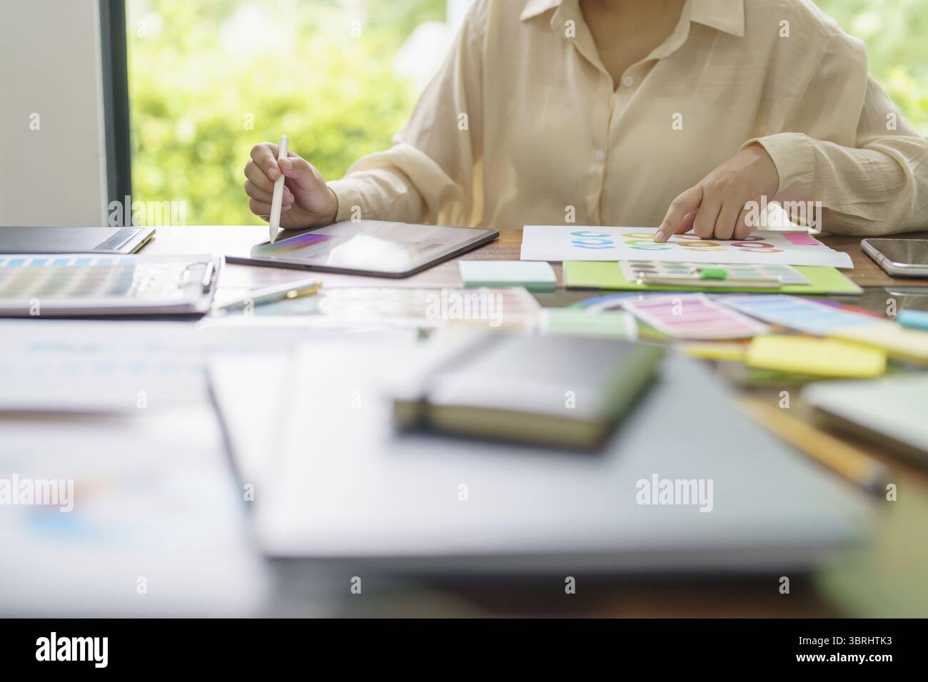 Creative idea Business female Artist Creative Designer sketch graphic ...