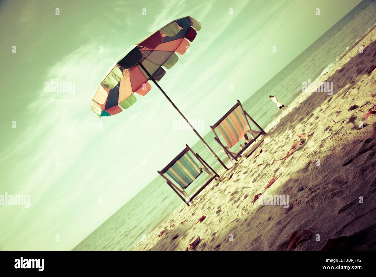 Vacation scene chairs facing hi-res stock photography and images - Alamy